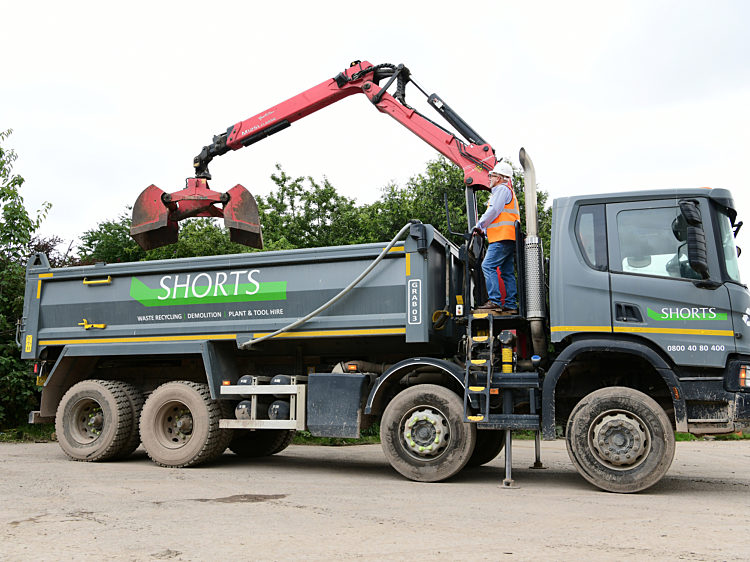 Local Skip Hire | Low Cost | Book Online or Call Us |… | Shorts Group