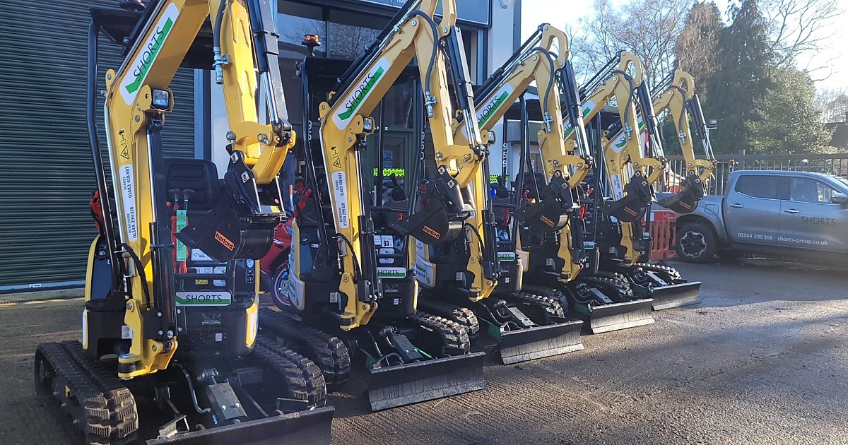 NEW 6 Mini Diggers | Shorts Group